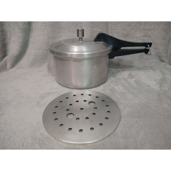 Mirro | Kitchen | Vintage Mirro Pressure Cooker M5341 4 Quart Aluminum ...